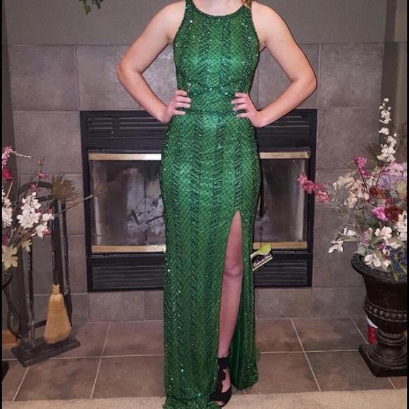 Dresses | Emerald Green Prom Dress Size 4 | Poshmark